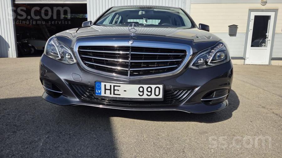 Серый Мерседес E 220 2014 в Рига, объемом двигателя 2.20 л и пробегом 210 тыс. км за 9300 €, фото 4 на AUTOMOTO.COM.LV