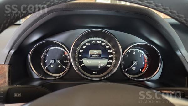 Pelēks Mercedes-Benz E 220 2014 Rīga, ar dzinēja tilpumu 2.20 L un nobraukumu 210 tūkst. km par 9300 €, foto 8 vietnē AUTOMOTO.COM.LV