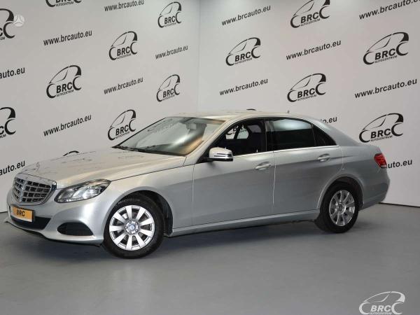 Grey Mercedes-Benz E 220 2015 in Vilnius, with an engine capacity of 2.14 L and mileage of 210 thousand km for 11700 €, photo 1 on AUTOMOTO.COM.LV
