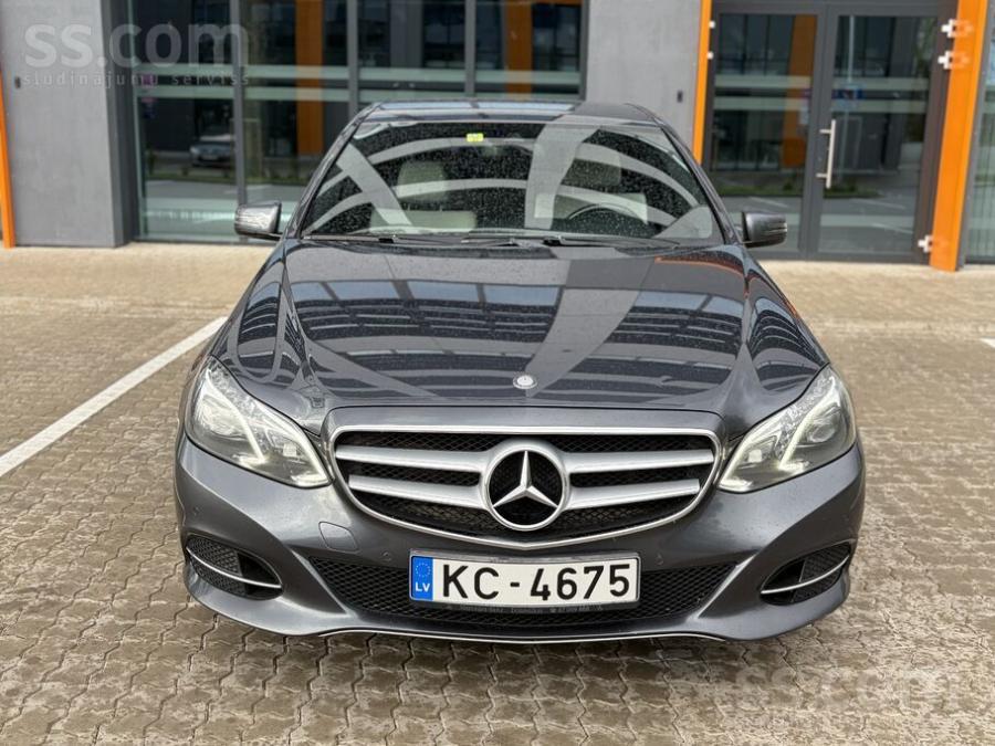 Pelēks Mercedes-Benz E 220 2015 Rīga, ar dzinēja tilpumu 2.20 L un nobraukumu 204 tūkst. km par 11450 €, foto 3 vietnē AUTOMOTO.COM.LV