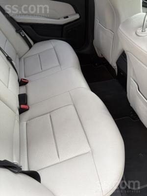 Pelēks Mercedes-Benz E 220 2015 Rīga, ar dzinēja tilpumu 2.20 L un nobraukumu 204 tūkst. km par 11450 €, foto 12 vietnē AUTOMOTO.COM.LV