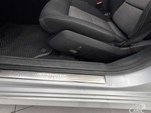 Grey Mercedes-Benz E 220 2015 in Vilnius, with an engine capacity of 2.14 L and mileage of 210 thousand km for 9500 €, photo 24 on AUTOMOTO.COM.LV