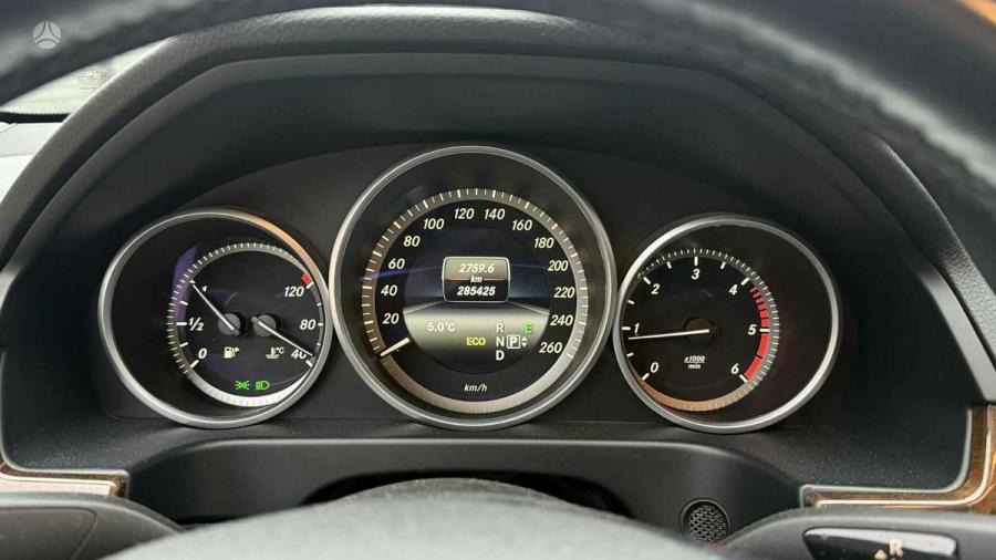 Pelēks Mercedes-Benz E 220 2015 Viļņa, ar dzinēja tilpumu 2.20 L un nobraukumu 267 tūkst. km par 10900 €, foto 11 vietnē AUTOMOTO.COM.LV