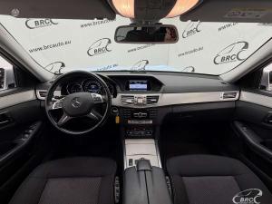 Серый Мерседес E 220 2015 в Вильнюс, объемом двигателя 2.14 л и пробегом 210 тыс. км за 8900 €, фото 5 на AUTOMOTO.COM.LV