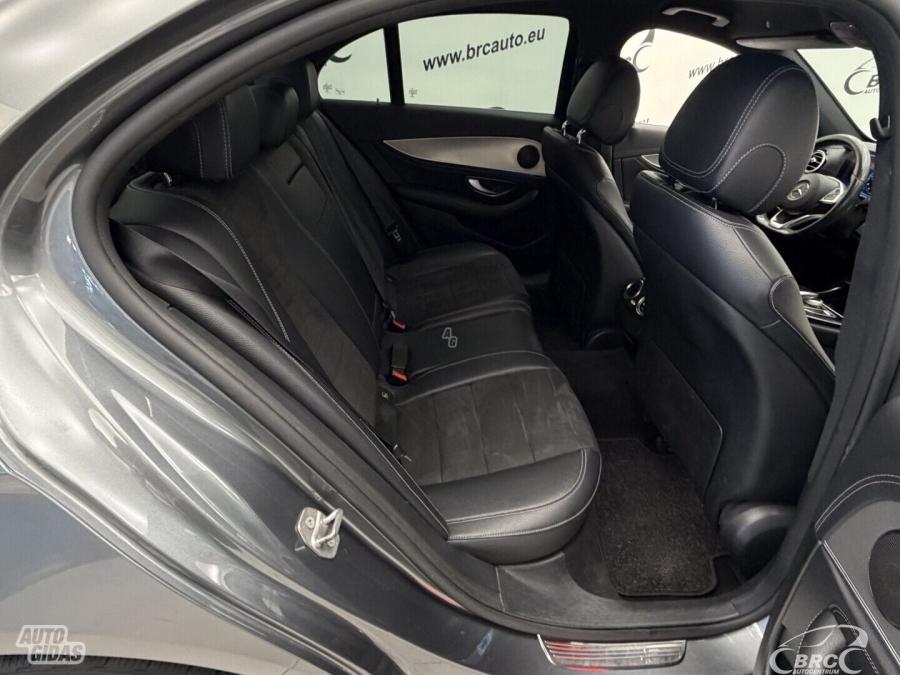 Pelēks Mercedes-Benz E 220 2016 Avižieniai, ar dzinēja tilpumu 2.00 L un nobraukumu 362 tūkst. km par 14900 €, foto 12 vietnē AUTOMOTO.COM.LV