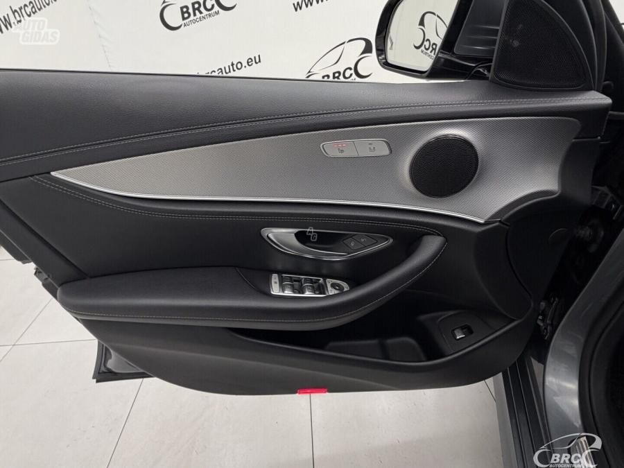 Pelēks Mercedes-Benz E 220 2016 Avižieniai, ar dzinēja tilpumu 2.00 L un nobraukumu 362 tūkst. km par 14900 €, foto 21 vietnē AUTOMOTO.COM.LV