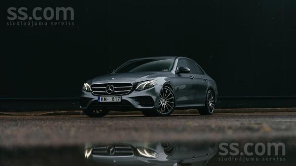Grey Mercedes-Benz E 220 2016 in Riga, with an engine capacity of 2.00 L and mileage of 180 thousand km for 20750 €, photo 2 on AUTOMOTO.COM.LV