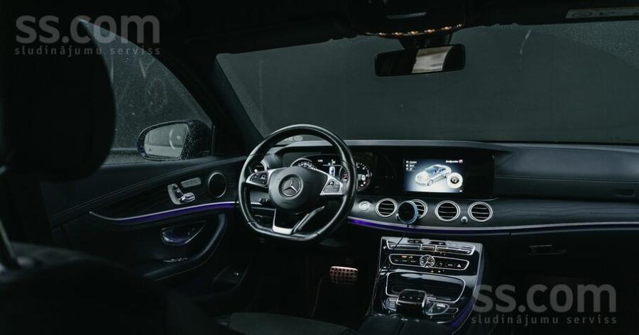 Grey Mercedes-Benz E 220 2016 in Riga, with an engine capacity of 2.00 L and mileage of 180 thousand km for 20750 €, photo 13 on AUTOMOTO.COM.LV