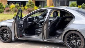 Pelēks Mercedes-Benz E 220 2016 Rīga, ar dzinēja tilpumu 2.00 L un nobraukumu 123 tūkst. km par 28500 €, foto 20 vietnē AUTOMOTO.COM.LV