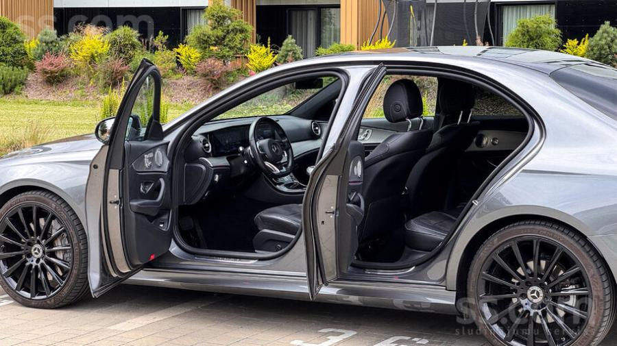 Pelēks Mercedes-Benz E 220 2016 Rīga, ar dzinēja tilpumu 2.00 L un nobraukumu 123 tūkst. km par 28500 €, foto 20 vietnē AUTOMOTO.COM.LV