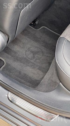 Pelēks Mercedes-Benz E 220 2016 Rīga, ar dzinēja tilpumu 2.00 L un nobraukumu 123 tūkst. km par 28500 €, foto 21 vietnē AUTOMOTO.COM.LV