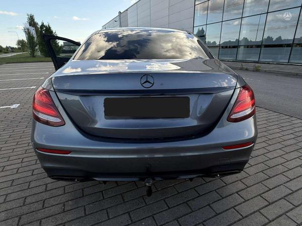 Mercedes-Benz E 220 2016 Panevēža vietnē Pelēks Mercedes-Benz E 220 2016 Panevēža, ar dzinēja tilpumu 1.95 L un nobraukumu 418 tūkst. km par 14300 €, foto 8 vietnē AUTOMOTO.COM.LV