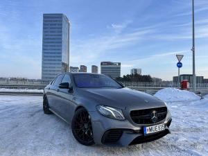 Grey Mercedes-Benz E 220 2017 in Vilnius, with an engine capacity of 1.95 L and mileage of 260 thousand km for 24900 €, photo  on AUTOMOTO.COM.LV