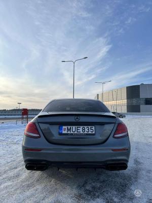 Grey Mercedes-Benz E 220 2017 in Vilnius, with an engine capacity of 1.95 L and mileage of 260 thousand km for 24900 €, photo 6 on AUTOMOTO.COM.LV