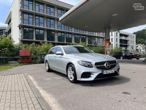 Серый Мерседес E 220 2017 в Вильнюс, объемом двигателя 2.00 л и пробегом 267 тыс. км за 15200 €, фото  на AUTOMOTO.COM.LV