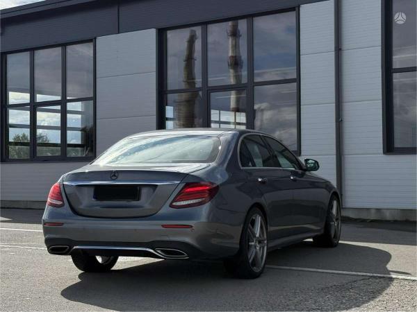 Grey Mercedes-Benz E 220 2017 in Vilnius, with an engine capacity of 1.95 L and mileage of 266 thousand km for 17600 €, photo 5 on AUTOMOTO.COM.LV