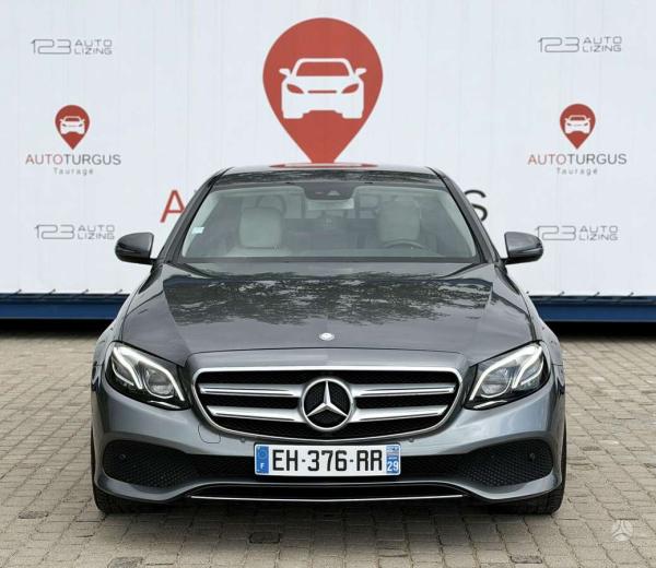 Grey Mercedes-Benz E 220 2017 in Taurage, with an engine capacity of 1.95 L and mileage of 169 thousand km for 18800 €, photo 5 on AUTOMOTO.COM.LV
