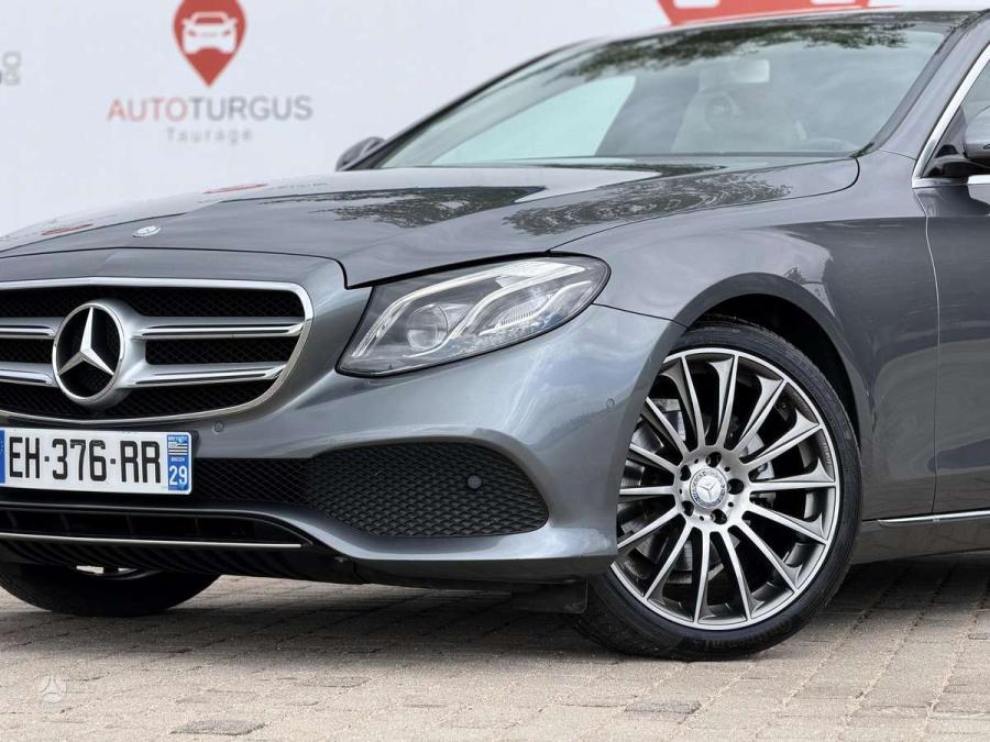 Grey Mercedes-Benz E 220 2017 in Taurage, with an engine capacity of 1.95 L and mileage of 169 thousand km for 18800 €, photo 11 on AUTOMOTO.COM.LV