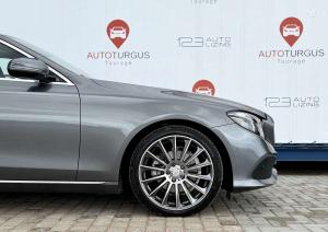 Grey Mercedes-Benz E 220 2017 in Taurage, with an engine capacity of 1.95 L and mileage of 169 thousand km for 18800 €, photo 16 on AUTOMOTO.COM.LV