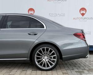 Grey Mercedes-Benz E 220 2017 in Taurage, with an engine capacity of 1.95 L and mileage of 169 thousand km for 18800 €, photo 18 on AUTOMOTO.COM.LV