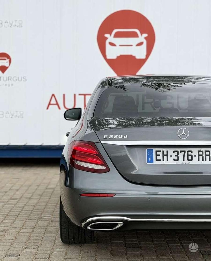 Grey Mercedes-Benz E 220 2017 in Taurage, with an engine capacity of 1.95 L and mileage of 169 thousand km for 18800 €, photo 25 on AUTOMOTO.COM.LV