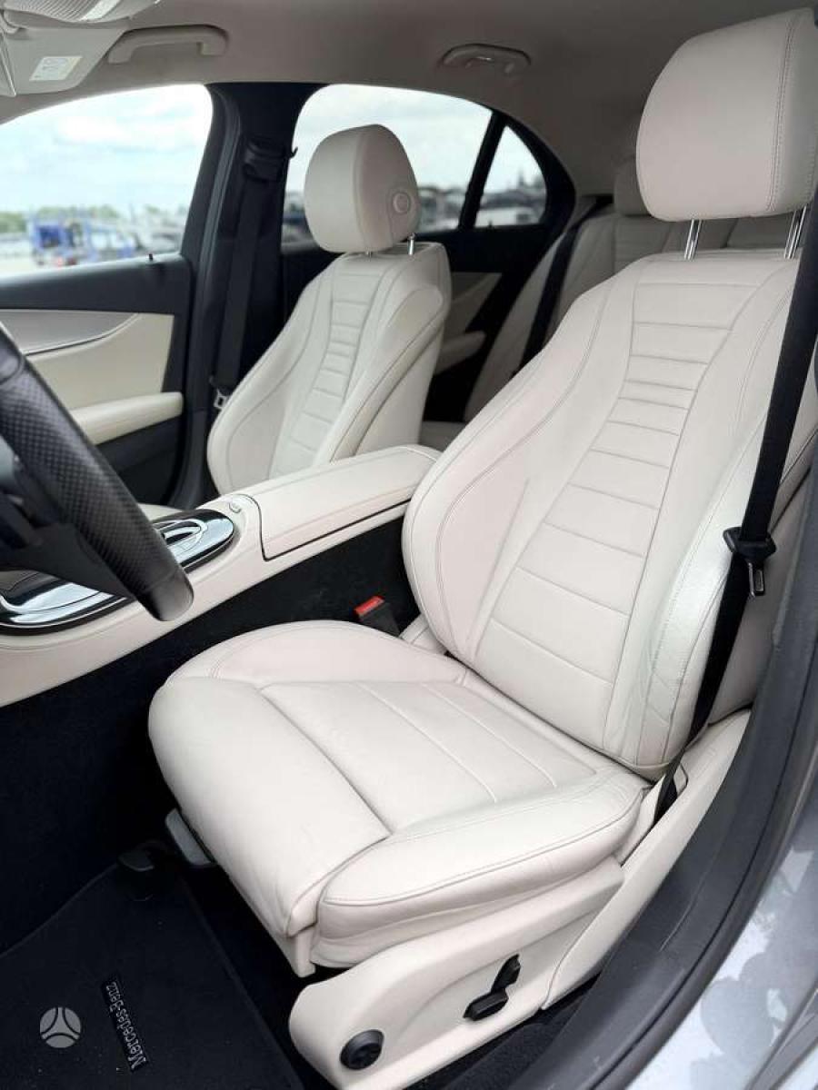 Grey Mercedes-Benz E 220 2017 in Taurage, with an engine capacity of 1.95 L and mileage of 169 thousand km for 18800 €, photo 35 on AUTOMOTO.COM.LV