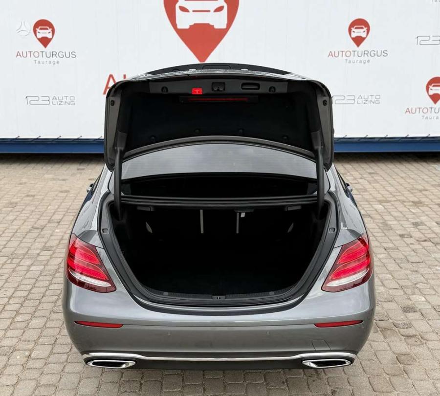 Grey Mercedes-Benz E 220 2017 in Taurage, with an engine capacity of 1.95 L and mileage of 169 thousand km for 18800 €, photo 42 on AUTOMOTO.COM.LV