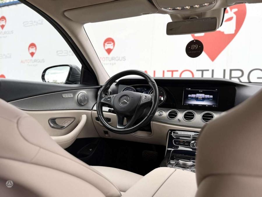 Grey Mercedes-Benz E 220 2017 in Taurage, with an engine capacity of 1.95 L and mileage of 169 thousand km for 18800 €, photo 46 on AUTOMOTO.COM.LV