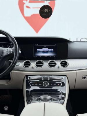 Grey Mercedes-Benz E 220 2017 in Taurage, with an engine capacity of 1.95 L and mileage of 169 thousand km for 18800 €, photo 48 on AUTOMOTO.COM.LV