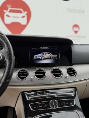 Grey Mercedes-Benz E 220 2017 in Taurage, with an engine capacity of 1.95 L and mileage of 169 thousand km for 18800 €, photo 55 on AUTOMOTO.COM.LV