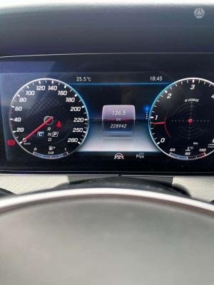 Grey Mercedes-Benz E 220 2017 in Kaunas, with an engine capacity of 1.95 L and mileage of 228 thousand km for 22999 €, photo 9 on AUTOMOTO.COM.LV