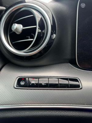Grey Mercedes-Benz E 220 2017 in Kaunas, with an engine capacity of 1.95 L and mileage of 228 thousand km for 22999 €, photo 11 on AUTOMOTO.COM.LV
