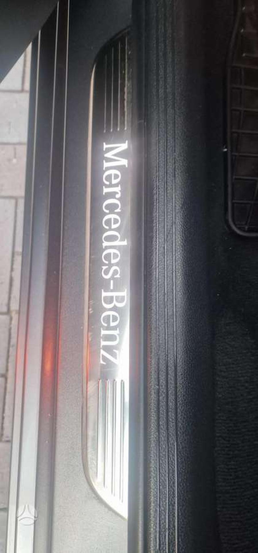 Grey Mercedes-Benz E 220 2017 in Kaunas, with an engine capacity of 1.95 L and mileage of 228 thousand km for 22999 €, photo 20 on AUTOMOTO.COM.LV
