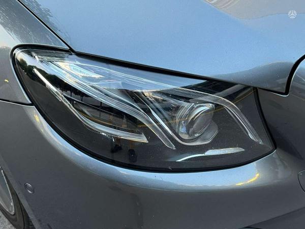 Pelēks Mercedes-Benz E 220 2017 Kauņa, ar dzinēja tilpumu 1.95 L un nobraukumu 248 tūkst. km par 16250 €, foto 6 vietnē AUTOMOTO.COM.LV