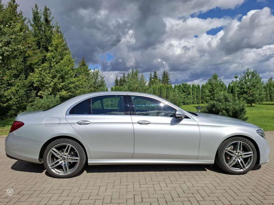 Серый Мерседес E 220 2017 в Каунас, объемом двигателя 1.95 л и пробегом 377 тыс. км за 16500 €, фото 7 на AUTOMOTO.COM.LV
