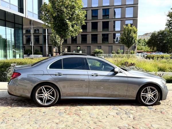 Pelēks Mercedes-Benz E 220 2017 Viļņa, ar dzinēja tilpumu 2.14 L un nobraukumu 260 tūkst. km par 16350 €, foto 5 vietnē AUTOMOTO.COM.LV