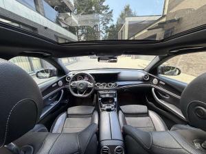 Grey Mercedes-Benz E 220 2017 in Vilnius, with an engine capacity of 2.14 L and mileage of 260 thousand km for 16350 €, photo 13 on AUTOMOTO.COM.LV