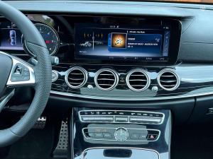 Серый Мерседес E 220 2017 в Вильнюс, объемом двигателя 2.14 л и пробегом 259 тыс. км за 14990 €, фото 17 на AUTOMOTO.COM.LV