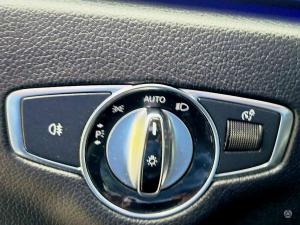 Pelēks Mercedes-Benz E 220 2018 Tauragė, ar dzinēja tilpumu 1.95 L un nobraukumu 318 tūkst. km par 12800 €, foto 32 vietnē AUTOMOTO.COM.LV