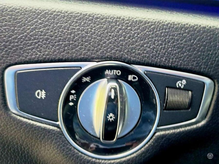Pelēks Mercedes-Benz E 220 2018 Tauragė, ar dzinēja tilpumu 1.95 L un nobraukumu 318 tūkst. km par 12800 €, foto 32 vietnē AUTOMOTO.COM.LV