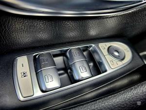 Pelēks Mercedes-Benz E 220 2018 Tauragė, ar dzinēja tilpumu 1.95 L un nobraukumu 318 tūkst. km par 12800 €, foto 33 vietnē AUTOMOTO.COM.LV