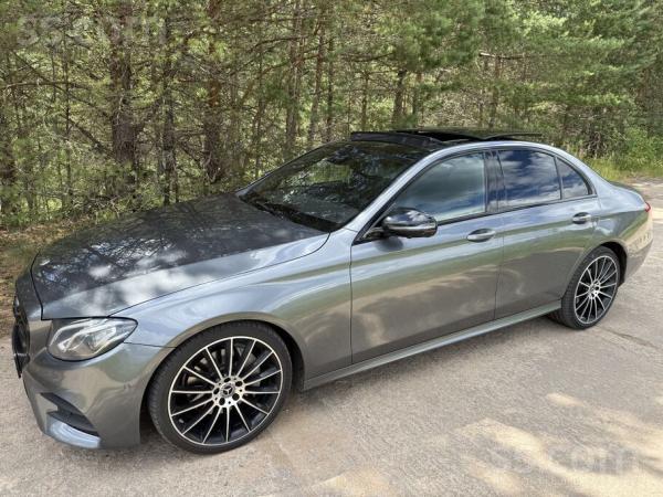 Grey Mercedes-Benz E 220 2018 in Daugavpils, with an engine capacity of 2.00 L and mileage of 210 thousand km for 24400 €, photo 1 on AUTOMOTO.COM.LV