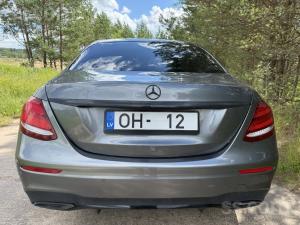 Серый Мерседес E 220 2018 в Даугавпилс, объемом двигателя 2.00 л и пробегом 210 тыс. км за 24400 €, фото 9 на AUTOMOTO.COM.LV