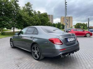 Pelēks Mercedes-Benz E 220 2018 Kauņa, ar dzinēja tilpumu 1.95 L un nobraukumu 262 tūkst. km par 22450 €, foto 5 vietnē AUTOMOTO.COM.LV