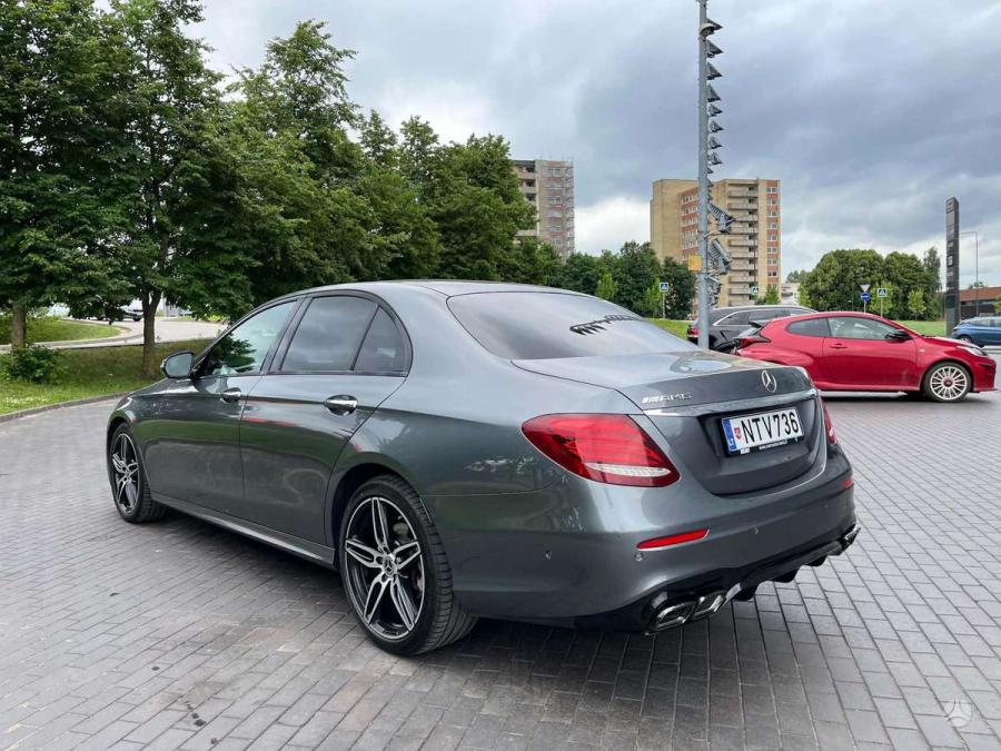 Pelēks Mercedes-Benz E 220 2018 Kauņa, ar dzinēja tilpumu 1.95 L un nobraukumu 262 tūkst. km par 22450 €, foto 5 vietnē AUTOMOTO.COM.LV