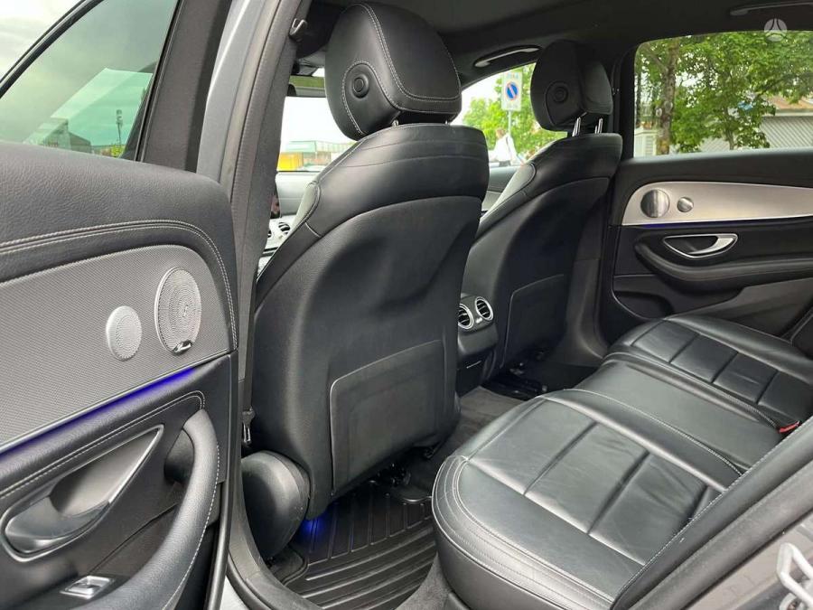 Pelēks Mercedes-Benz E 220 2018 Kauņa, ar dzinēja tilpumu 1.95 L un nobraukumu 262 tūkst. km par 22450 €, foto 8 vietnē AUTOMOTO.COM.LV