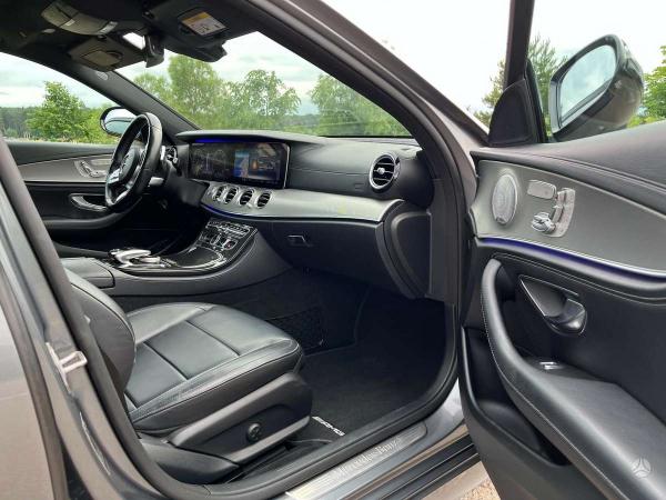 Pelēks Mercedes-Benz E 220 2018 Kauņa, ar dzinēja tilpumu 1.95 L un nobraukumu 262 tūkst. km par 22450 €, foto 8 vietnē AUTOMOTO.COM.LV