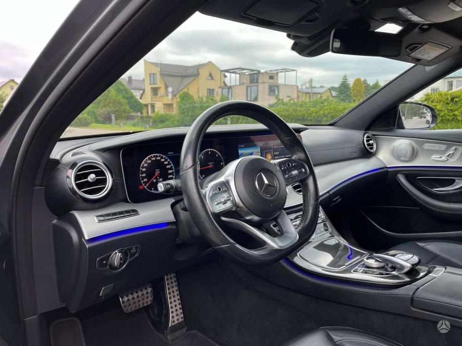 Pelēks Mercedes-Benz E 220 2018 Kauņa, ar dzinēja tilpumu 1.95 L un nobraukumu 262 tūkst. km par 22450 €, foto 14 vietnē AUTOMOTO.COM.LV