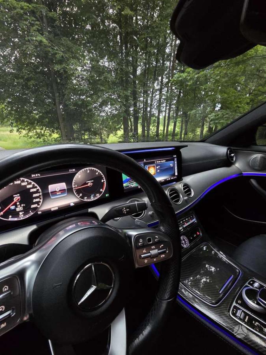Pelēks Mercedes-Benz E 220 2018 Kauņa, ar dzinēja tilpumu 1.95 L un nobraukumu 262 tūkst. km par 22450 €, foto 18 vietnē AUTOMOTO.COM.LV