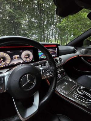 Pelēks Mercedes-Benz E 220 2018 Kauņa, ar dzinēja tilpumu 1.95 L un nobraukumu 262 tūkst. km par 22450 €, foto 19 vietnē AUTOMOTO.COM.LV